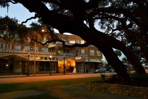 Avon Park's Hotel Jacaranda - Cape Girardeau History and Photos